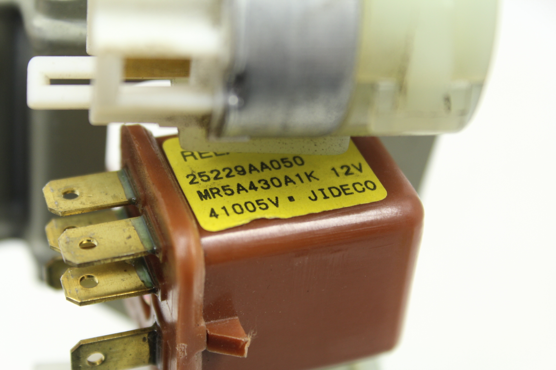 2002-2005 SUBARU WRX & STI IGNITION RELAY ASSEMBLY OEM 25229AA050 ...