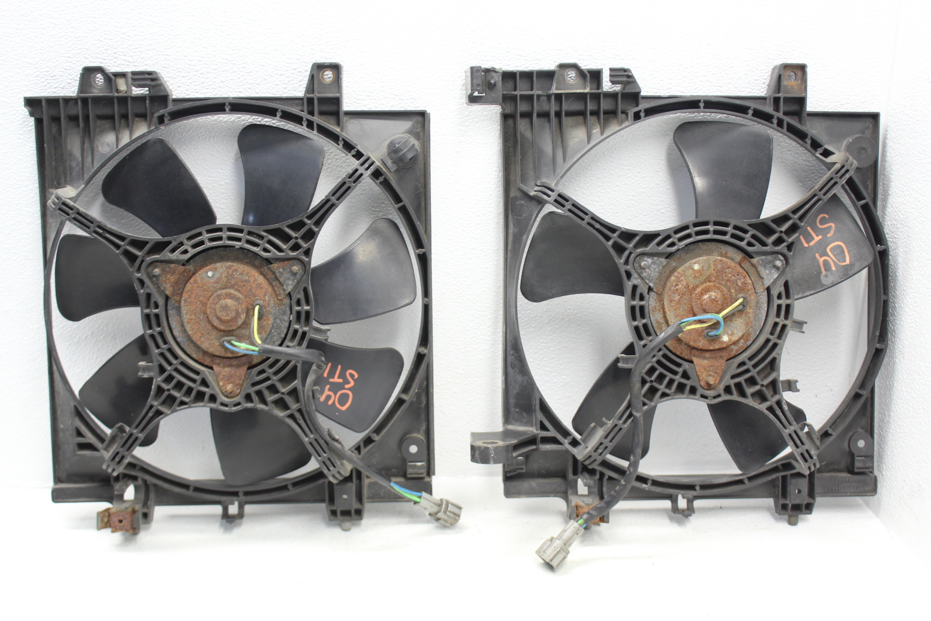 2004-2007 SUBARU WRX & STI RADIATOR COOLING FANS ASSEMBLY SET LH/RH OEM ...