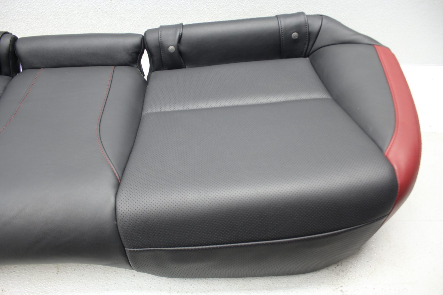 2015-2020 SUBARU WRX & STI REAR SEATS UPPER & LOWER SET BLACK/RED ...