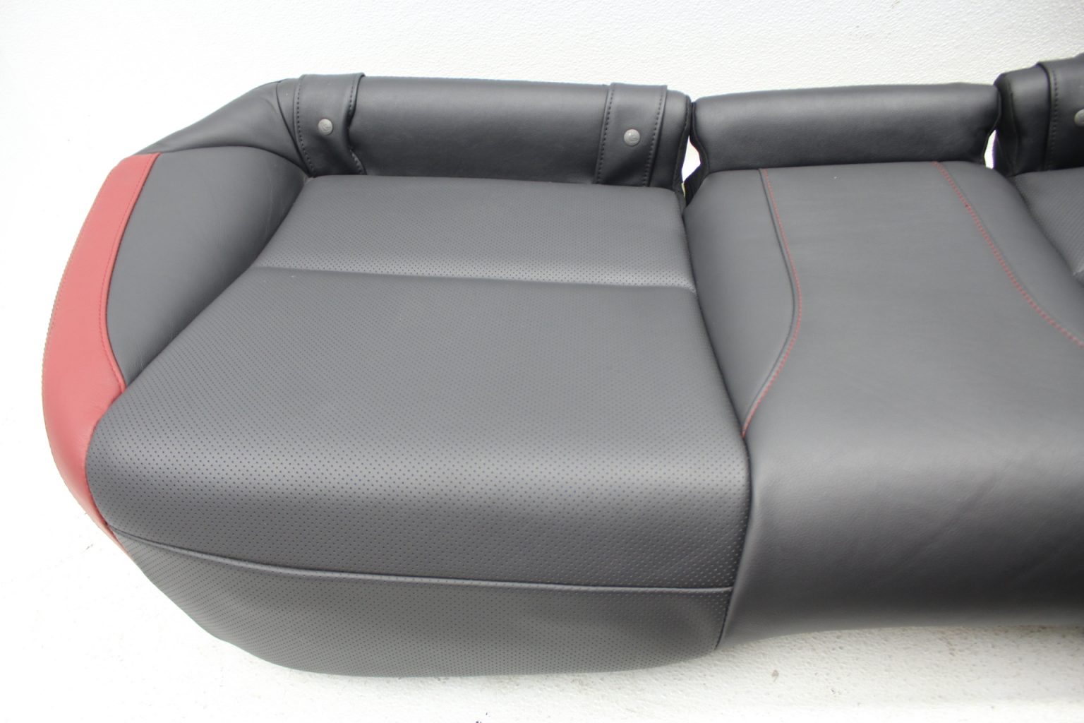 2015-2020 SUBARU WRX & STI REAR SEATS UPPER & LOWER SET BLACK/RED ...