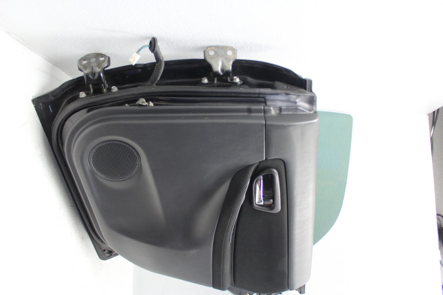 2004-2007 SUBARU WRX & STI REAR RH PASSENGER SIDE DOOR ASSEMBLY BLACK ...