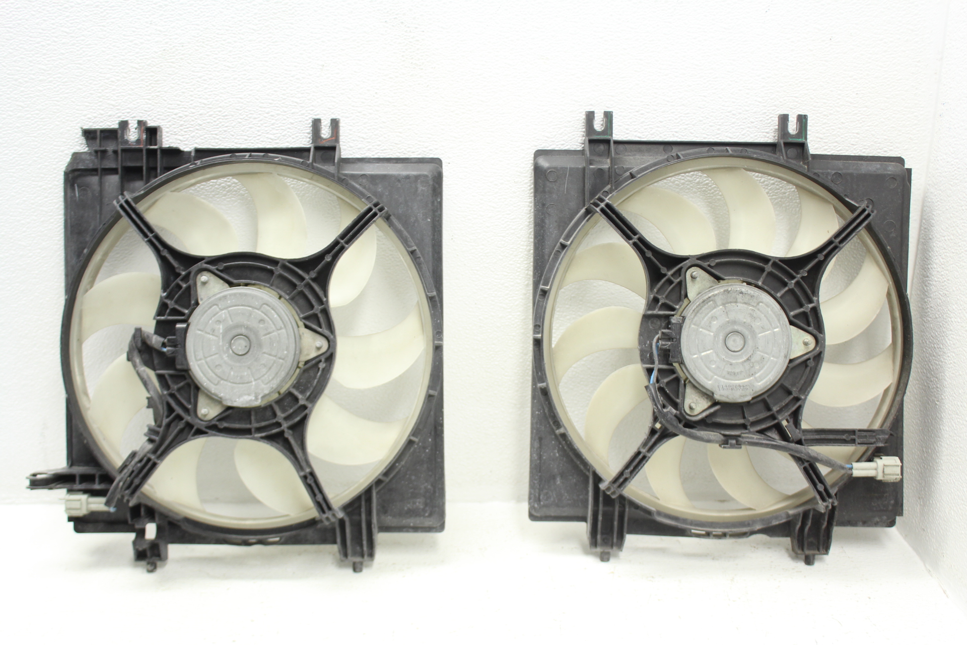 2008-2014 SUBARU WRX STI RADIATOR COOLING FANS MOTOR ASSEMBLY SET LH/RH ...