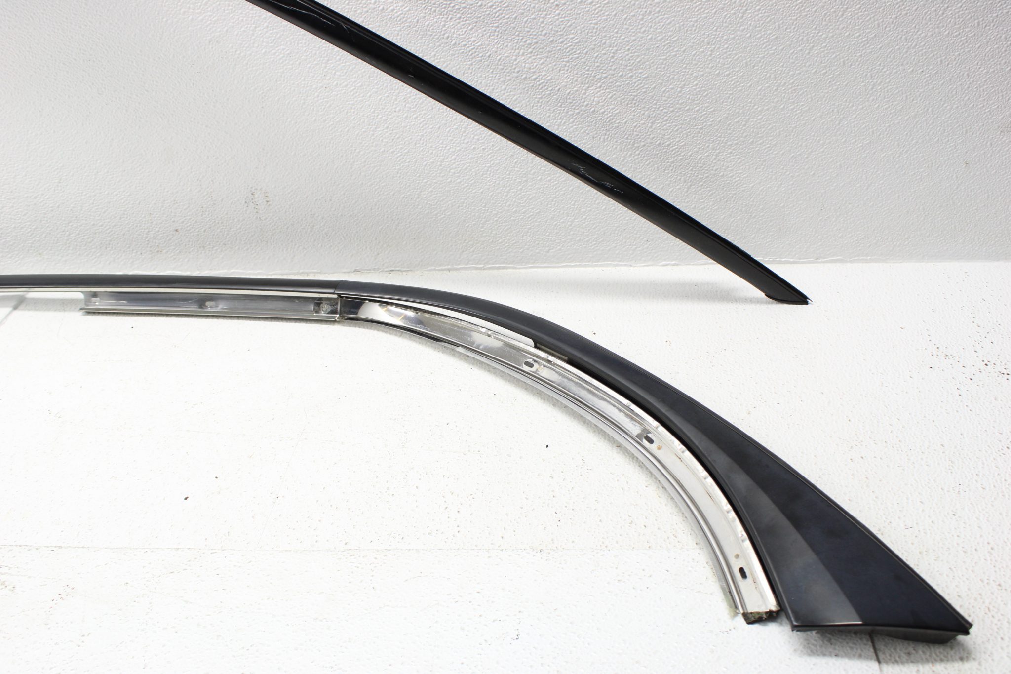 2002-2007 SUBARU WRX & STI ROOF RETAINER MOLDING SET LH/RH OEM ...