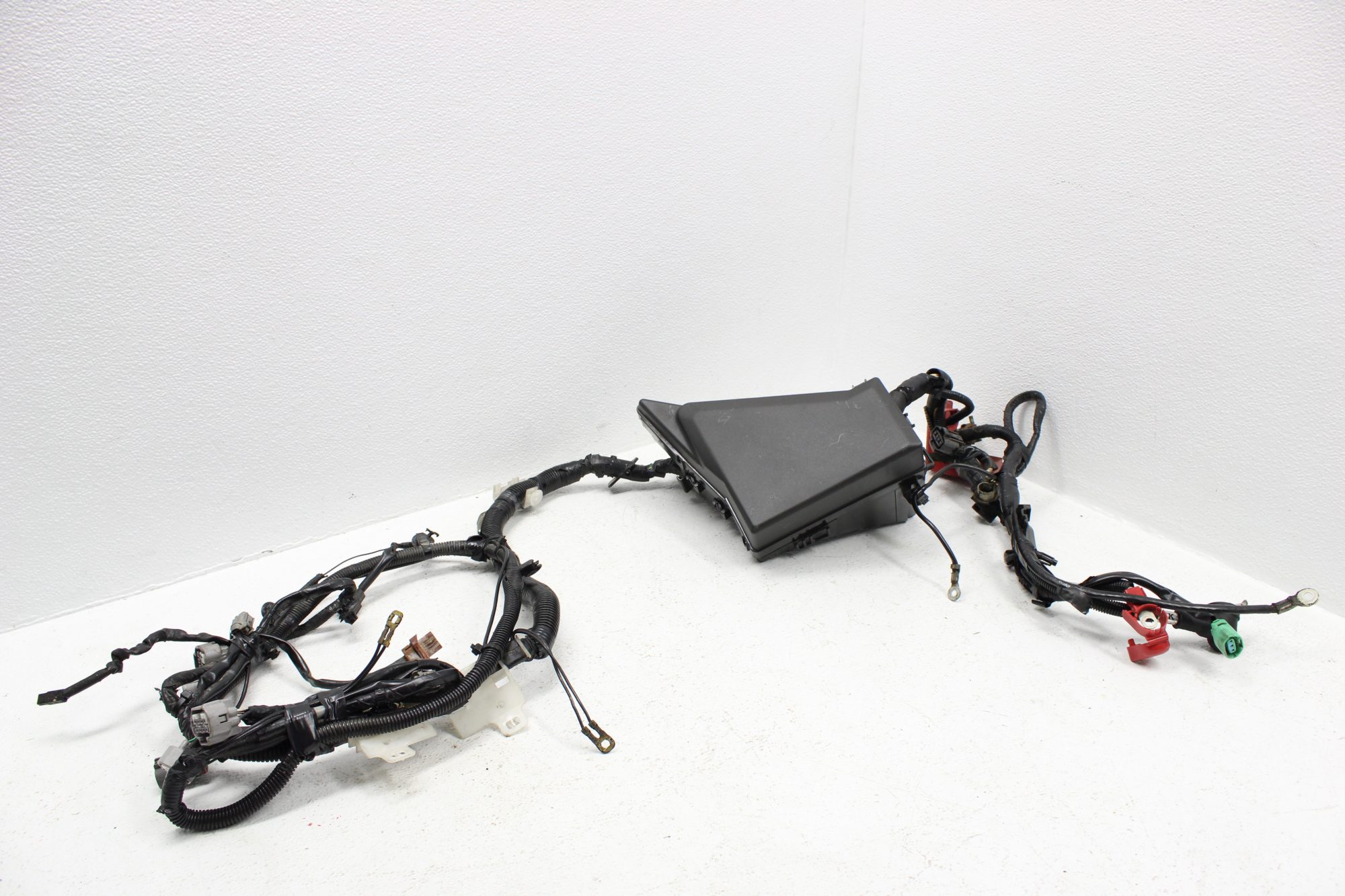 2008-2014 SUBARU WRX STI ALTERNATOR WIRING HARNESS & ENGINE FUSE BOX ...