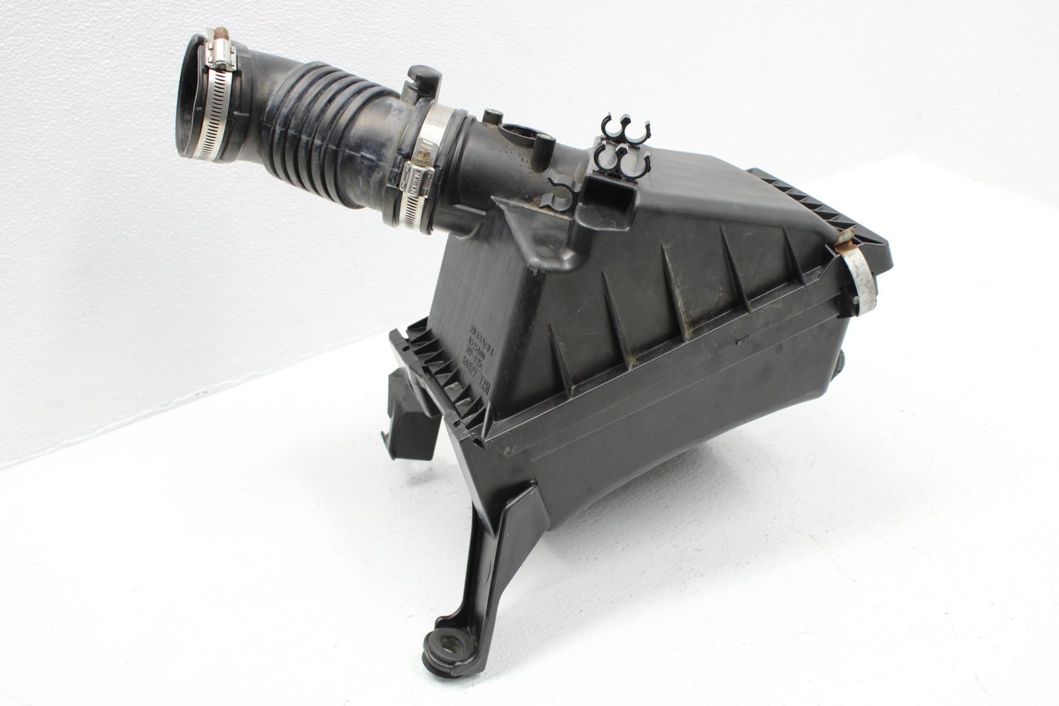 2004-2007 SUBARU WRX STI UPPER & LOWER STOCK AIR INTAKE BOX W/ HOSE OEM ...